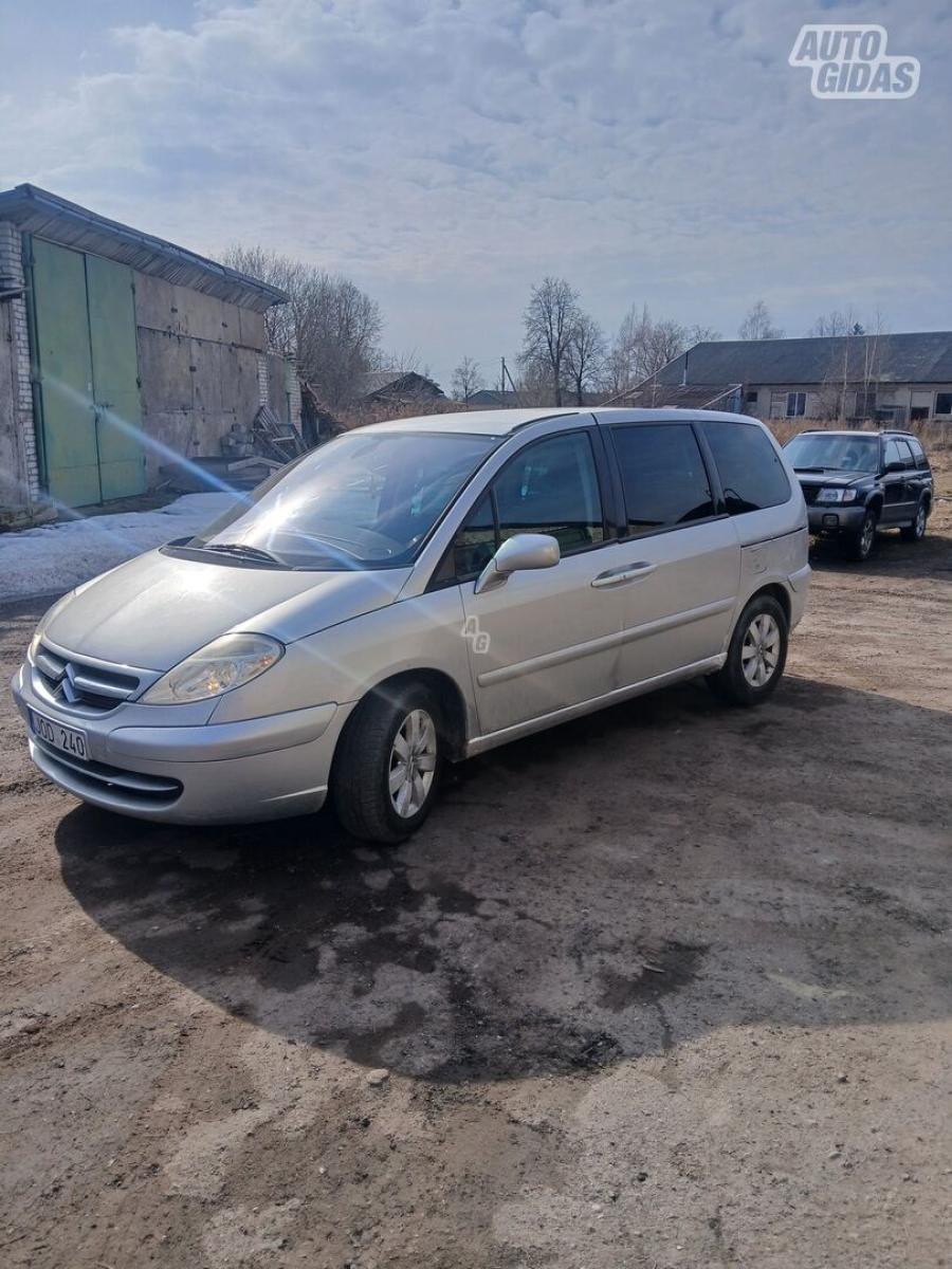 Grey Citroen C8 2008 in Taurage, with an engine capacity of 2.00 L and mileage of 315 thousand km for 780 €, photo 2 on AUTOMOTO.COM.LV