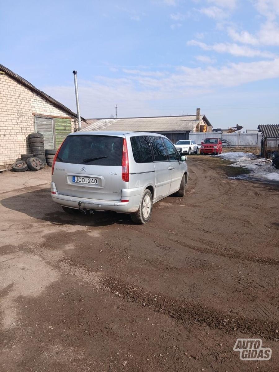 Grey Citroen C8 2008 in Taurage, with an engine capacity of 2.00 L and mileage of 315 thousand km for 780 €, photo 5 on AUTOMOTO.COM.LV