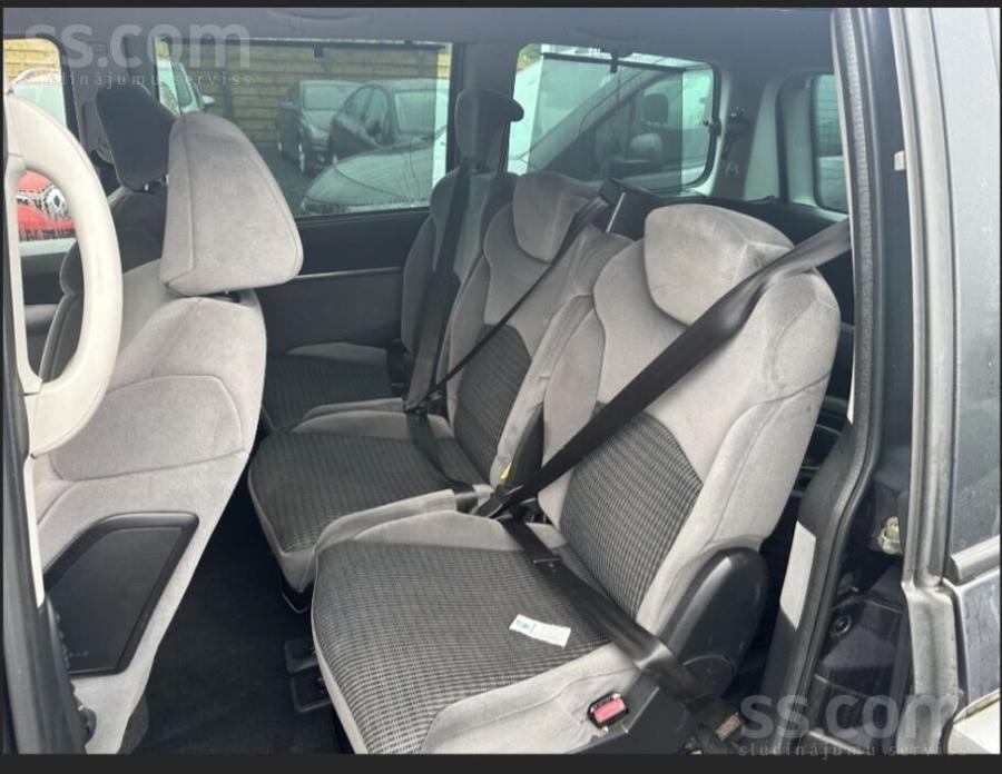 Pelēks Citroen C8 2008 Rīga, ar dzinēja tilpumu 2.00 L un nobraukumu 311 tūkst. km par 2929 €, foto 6 vietnē AUTOMOTO.COM.LV