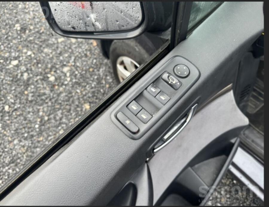 Pelēks Citroen C8 2008 Rīga, ar dzinēja tilpumu 2.00 L un nobraukumu 311 tūkst. km par 2929 €, foto 12 vietnē AUTOMOTO.COM.LV