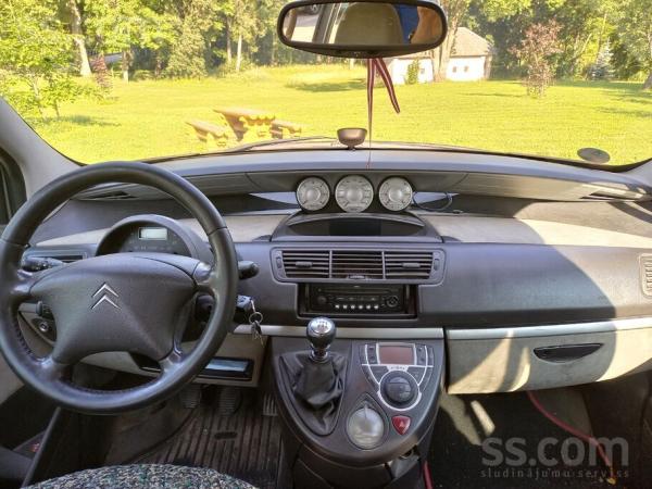 Pelēks Citroen C8 2008 Jēkabpils, ar dzinēja tilpumu 2.00 L un nobraukumu 344 tūkst. km par 700 €, foto 6 vietnē AUTOMOTO.COM.LV