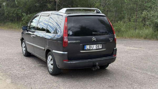 Grey Citroen C8 2008 in Visaginas, with an engine capacity of 2.00 L and mileage of 213 thousand km for 1499 €, photo 4 on AUTOMOTO.COM.LV