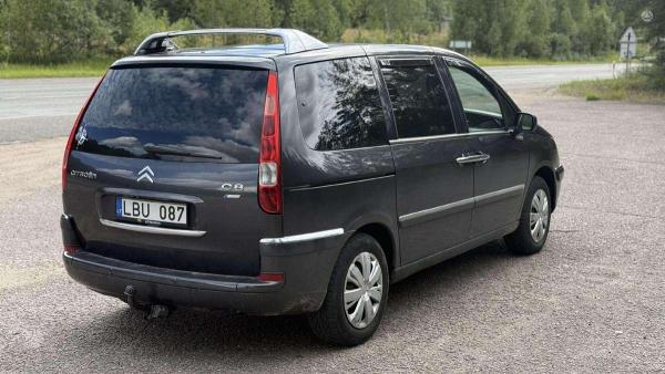 Grey Citroen C8 2008 in Visaginas, with an engine capacity of 2.00 L and mileage of 213 thousand km for 1499 €, photo 5 on AUTOMOTO.COM.LV