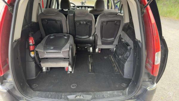 Grey Citroen C8 2008 in Visaginas, with an engine capacity of 2.00 L and mileage of 213 thousand km for 1499 €, photo 9 on AUTOMOTO.COM.LV