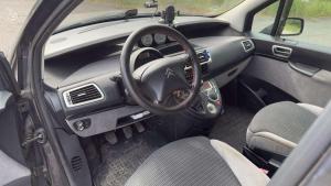Grey Citroen C8 2008 in Visaginas, with an engine capacity of 2.00 L and mileage of 213 thousand km for 1499 €, photo 10 on AUTOMOTO.COM.LV