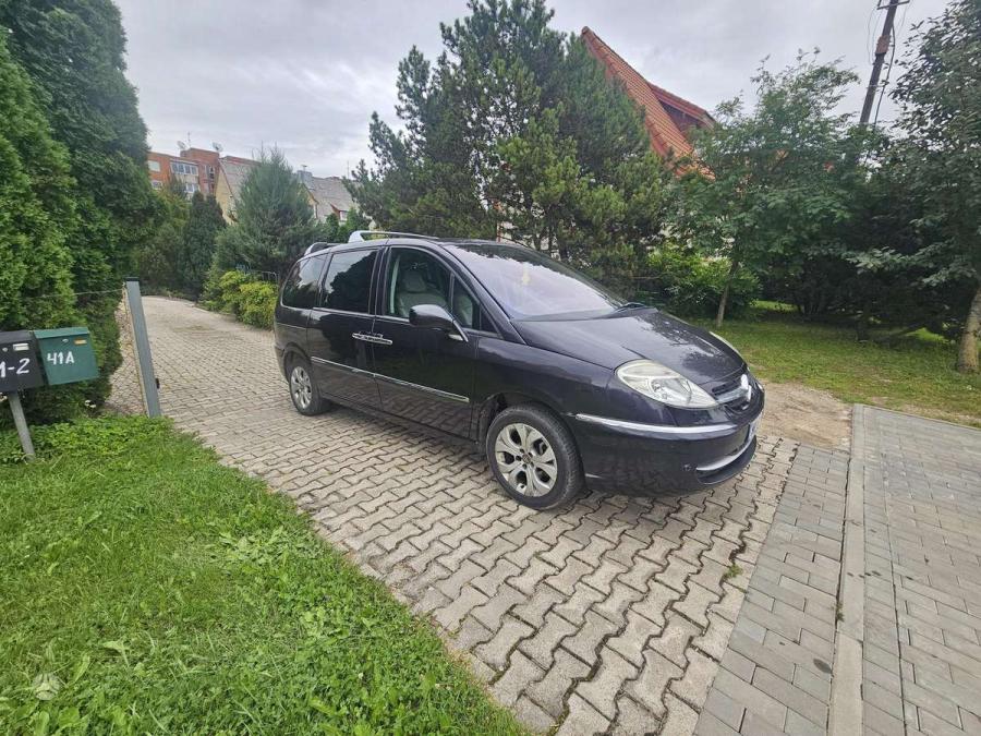 Pelēks Citroen C8 2009 Kauņa, ar dzinēja tilpumu 2.18 L un nobraukumu 379 tūkst. km par 2600 €, foto 3 vietnē AUTOMOTO.COM.LV