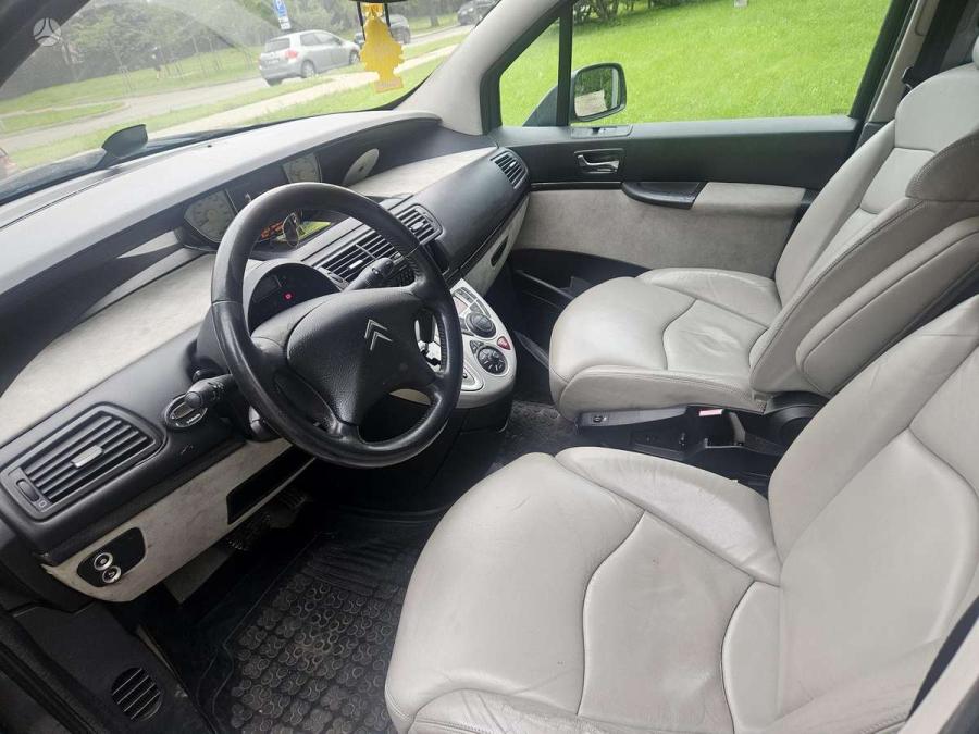 Pelēks Citroen C8 2009 Kauņa, ar dzinēja tilpumu 2.18 L un nobraukumu 379 tūkst. km par 2600 €, foto 11 vietnē AUTOMOTO.COM.LV