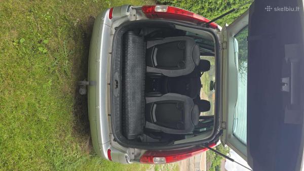 Pelēks Citroen C8 2010 Klaipėda, ar dzinēja tilpumu 2.00 L un nobraukumu 380 tūkst. km par 1300 €, foto 5 vietnē AUTOMOTO.COM.LV