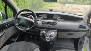 Pelēks Citroen C8 2010 Klaipėda, ar dzinēja tilpumu 2.00 L un nobraukumu 380 tūkst. km par 1300 €, foto 7 vietnē AUTOMOTO.COM.LV