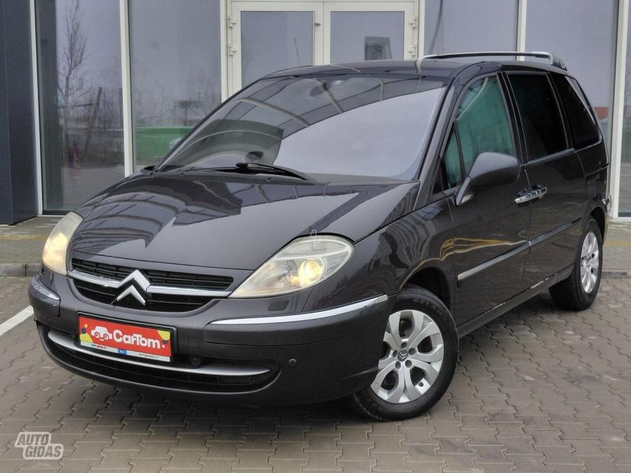 Pelēks Citroen C8 2011 Viļņa, ar dzinēja tilpumu 2.00 L un nobraukumu 466 tūkst. km par 2850 €, foto 3 vietnē AUTOMOTO.COM.LV