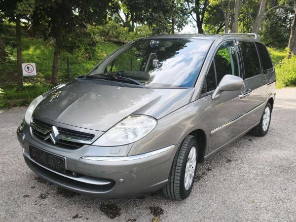 Pelēks Citroen C8 2011 Kauņa, ar dzinēja tilpumu 2.00 L un nobraukumu 291 tūkst. km par 3550 €, foto 1 vietnē AUTOMOTO.COM.LV