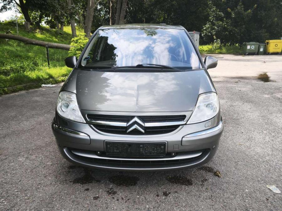 Grey Citroen C8 2011 in Kaunas, with an engine capacity of 2.00 L and mileage of 291 thousand km for 3550 €, photo 3 on AUTOMOTO.COM.LV