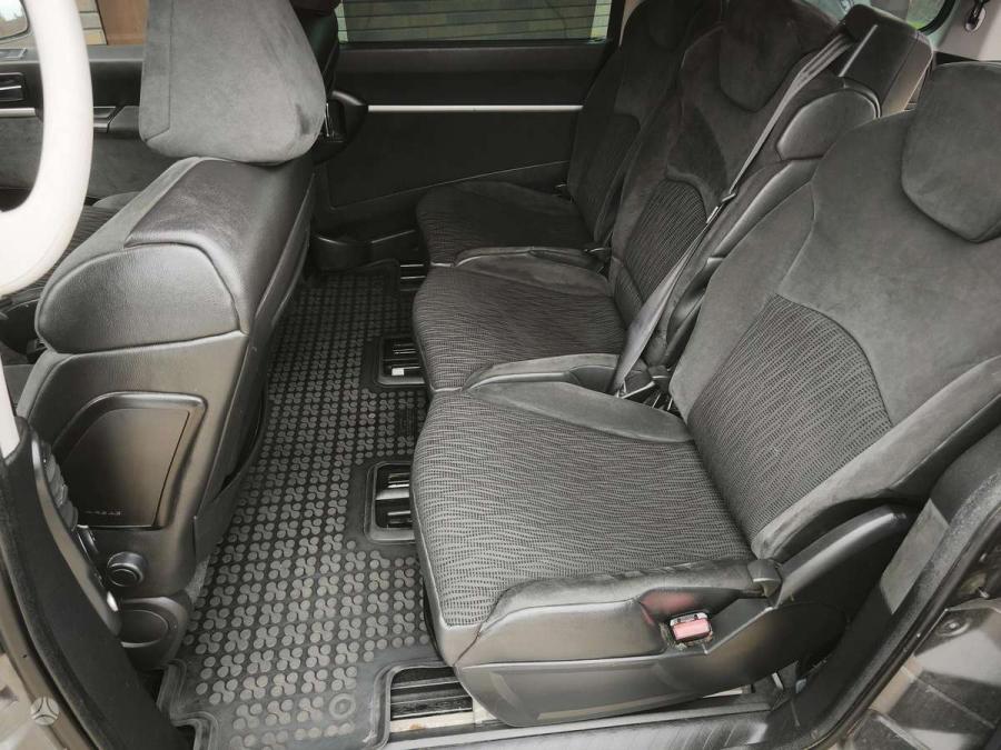Grey Citroen C8 2011 in Kaunas, with an engine capacity of 2.00 L and mileage of 291 thousand km for 3550 €, photo 10 on AUTOMOTO.COM.LV