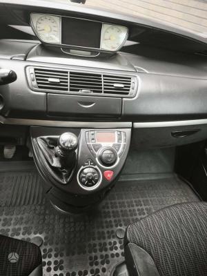 Grey Citroen C8 2011 in Kaunas, with an engine capacity of 2.00 L and mileage of 291 thousand km for 3550 €, photo 13 on AUTOMOTO.COM.LV