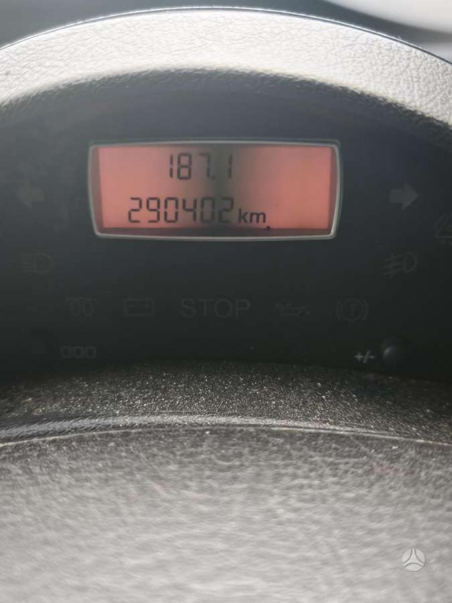 Grey Citroen C8 2011 in Kaunas, with an engine capacity of 2.00 L and mileage of 291 thousand km for 3550 €, photo 14 on AUTOMOTO.COM.LV
