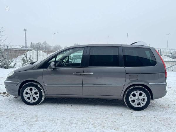 Grey Citroen C8 2012 in Siauliai, with an engine capacity of 2.00 L and mileage of 296 thousand km for 3250 €, photo 7 on AUTOMOTO.COM.LV