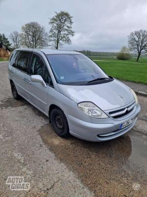 Citroen C8 2003 in Siauliai, with an engine capacity of 2.20 L and mileage of 309 thousand km for 600 €, photo 6 on AUTOMOTO.COM.LV