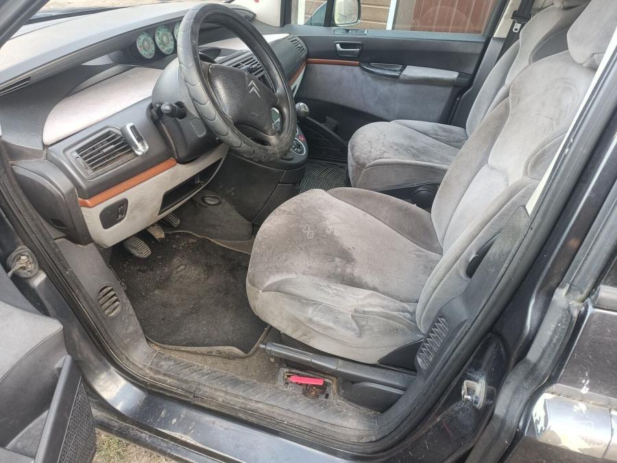 Citroen C8 2004 Šilalė, ar dzinēja tilpumu 2.00 L un nobraukumu 283 tūkst. km par 650 €, foto 6 vietnē AUTOMOTO.COM.LV