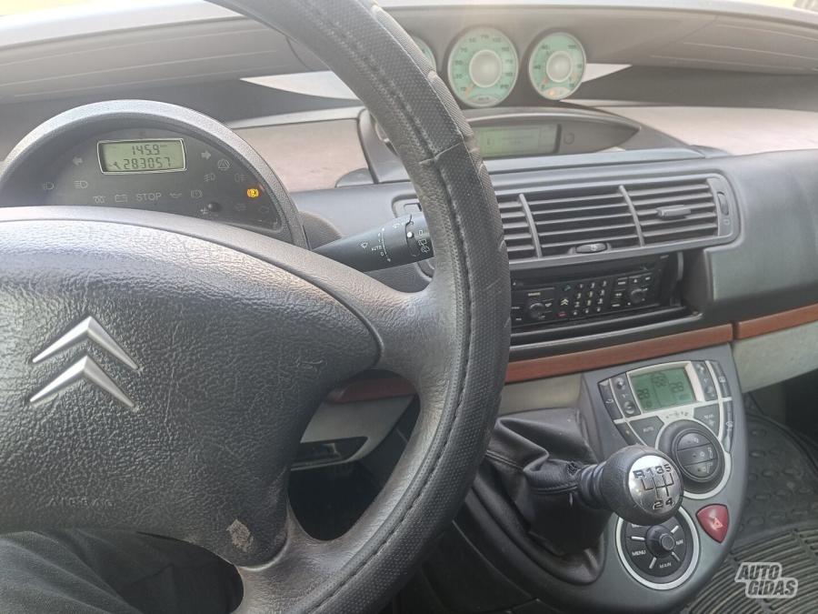 Citroen C8 2004 Šilalė, ar dzinēja tilpumu 2.00 L un nobraukumu 283 tūkst. km par 650 €, foto 7 vietnē AUTOMOTO.COM.LV