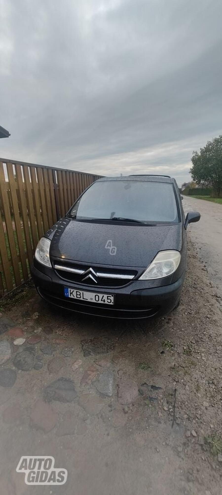 Citroen C8 2004 Šauļi, ar dzinēja tilpumu 2.00 L un nobraukumu 219 tūkst. km par 1100 €, foto 1 vietnē AUTOMOTO.COM.LV