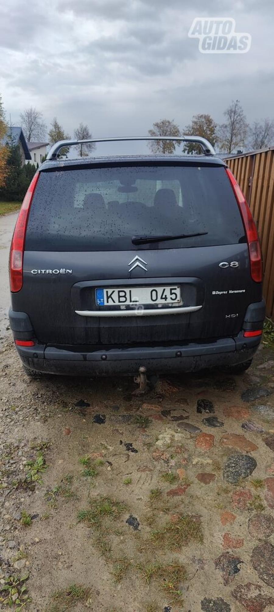 Citroen C8 2004 Šauļi, ar dzinēja tilpumu 2.00 L un nobraukumu 219 tūkst. km par 1100 €, foto 3 vietnē AUTOMOTO.COM.LV
