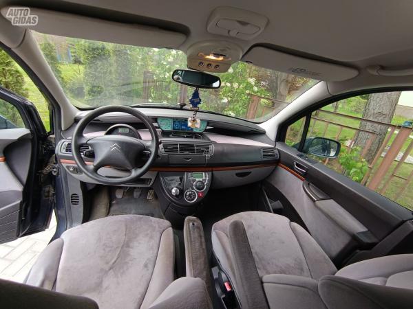 Citroen C8 2005 in Kaunas, with an engine capacity of 2.20 L and mileage of 290 thousand km for 1400 €, photo 9 on AUTOMOTO.COM.LV