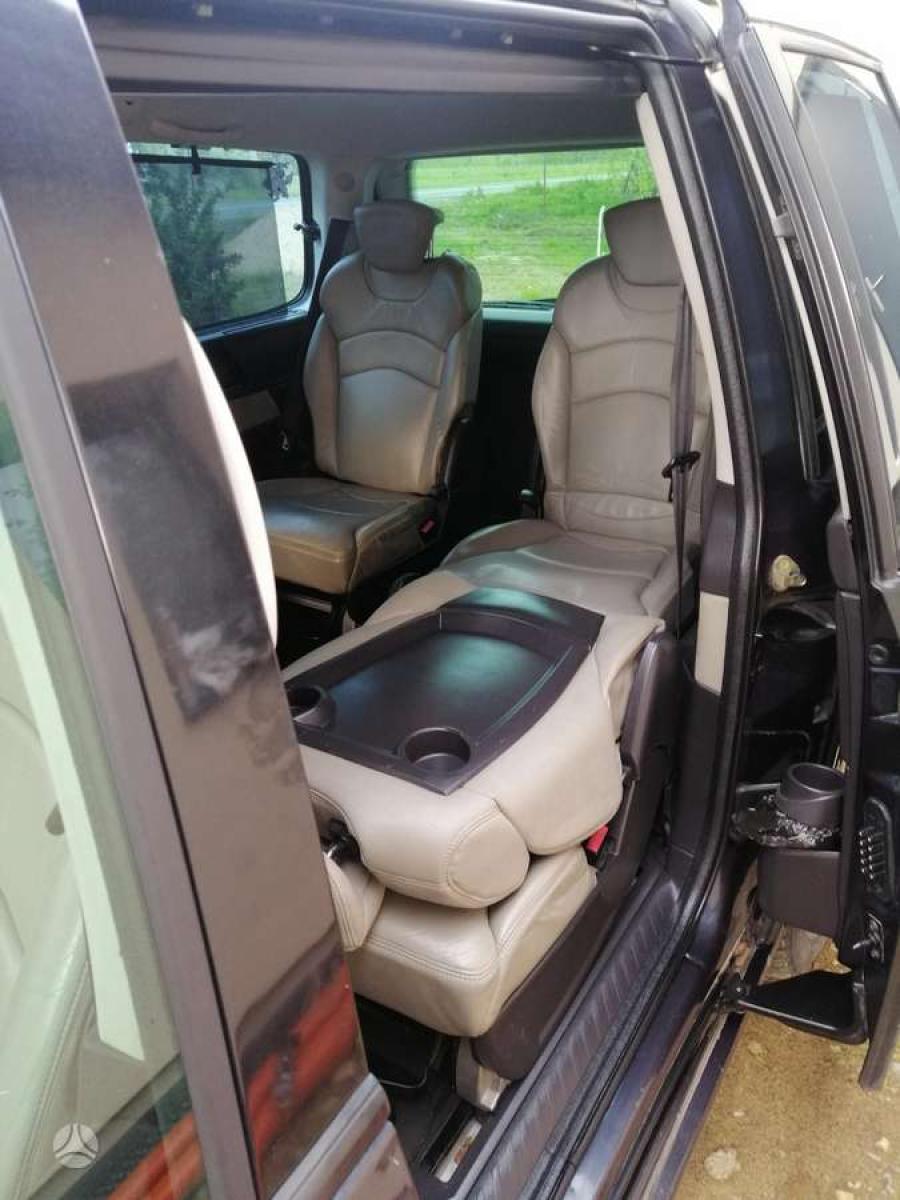 Citroen C8 2005 in Vilnius, with an engine capacity of 2.18 L and mileage of 256 thousand km for 2100 €, photo 17 on AUTOMOTO.COM.LV