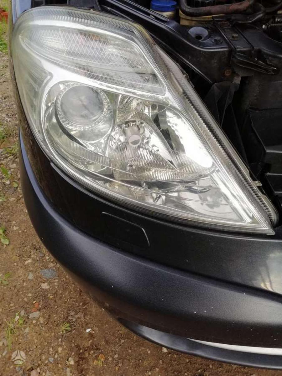 Citroen C8 2005 in Vilnius, with an engine capacity of 2.18 L and mileage of 256 thousand km for 2100 €, photo 26 on AUTOMOTO.COM.LV