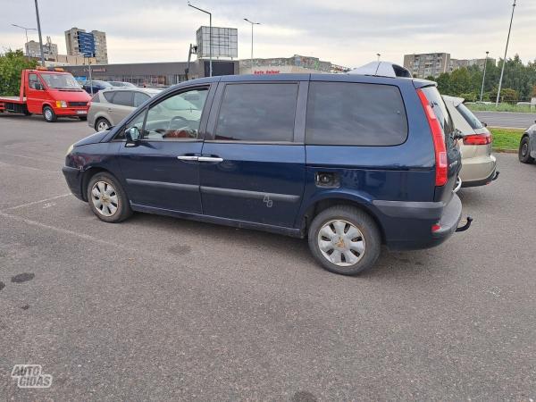 Citroen C8 2006 in Vilnius, with an engine capacity of 2.20 L and mileage of 2 thousand km for 799 €, photo 5 on AUTOMOTO.COM.LV