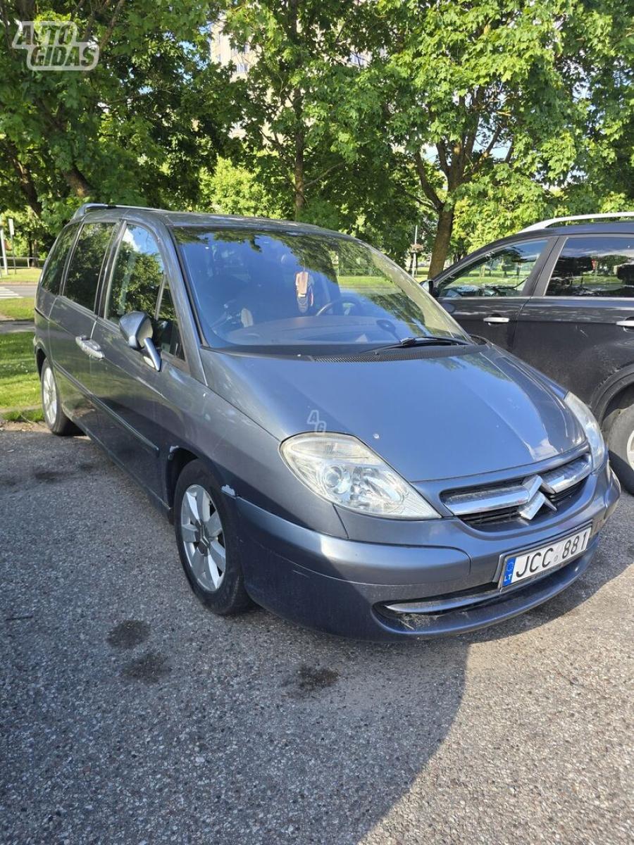 Citroen C8 2007 in Panevezys, with an engine capacity of 2.00 L and mileage of 350 thousand km for 500 €, photo 1 on AUTOMOTO.COM.LV