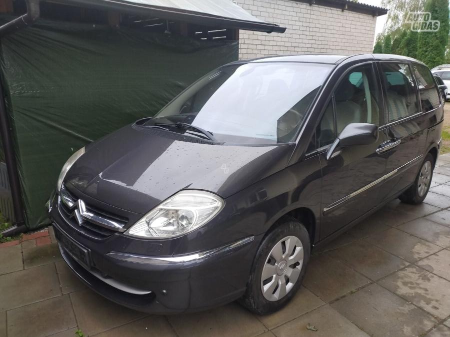 Citroen C8 2009 in Birzai, with an engine capacity of 2.00 L and mileage of 209 thousand km for 2999 €, photo 3 on AUTOMOTO.COM.LV