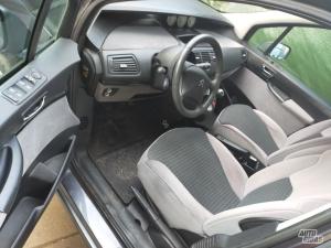 Citroen C8 2009 in Birzai, with an engine capacity of 2.00 L and mileage of 209 thousand km for 2999 €, photo 9 on AUTOMOTO.COM.LV
