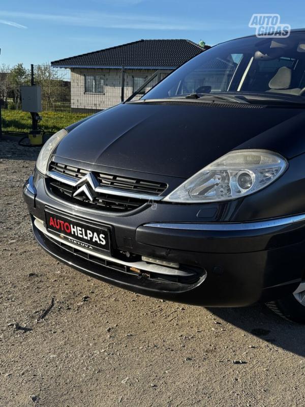Citroen C8 2010 in Klaipeda, with an engine capacity of 2.00 L and mileage of 373 thousand km for 2499 €, photo 3 on AUTOMOTO.COM.LV