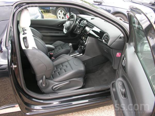 Black Citroen DS 2016 in Riga, with an engine capacity of 1.60 L and mileage of 149 thousand km for 5750 €, photo 6 on AUTOMOTO.COM.LV