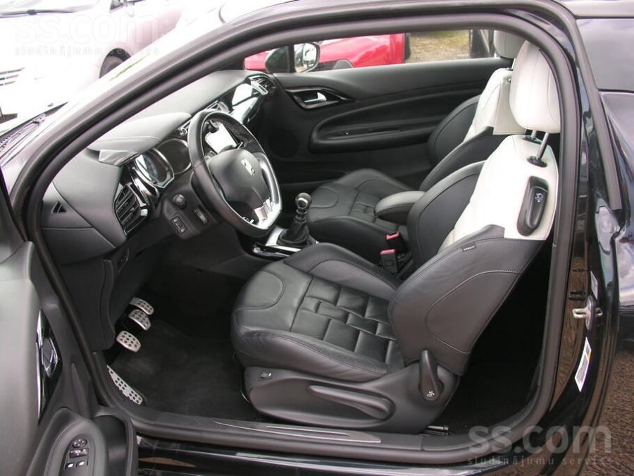 Melns Citroen DS 2016 Rīga, ar dzinēja tilpumu 1.60 L un nobraukumu 149 tūkst. km par 5750 €, foto 12 vietnē AUTOMOTO.COM.LV