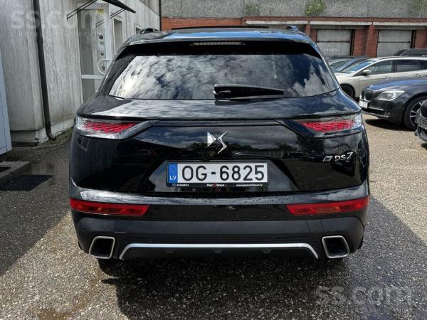 Black Citroen DS 2022 in Daugavpils, with an engine capacity of 1.60 L and mileage of 0 thousand km for 20900 €, photo 5 on AUTOMOTO.COM.LV