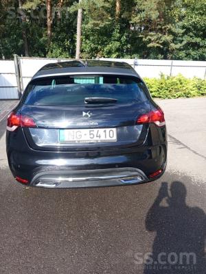 Melns Citroen DS 2011 Daugavpils, ar dzinēja tilpumu 2.00 L un nobraukumu 273 tūkst. km par 4250 €, foto 17 vietnē AUTOMOTO.COM.LV