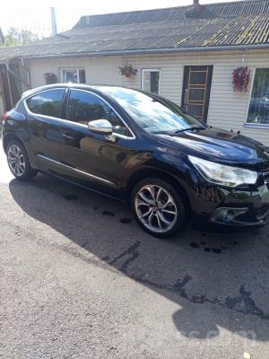 Melns Citroen DS 2011 Daugavpils, ar dzinēja tilpumu 2.00 L un nobraukumu 273 tūkst. km par 4250 €, foto 18 vietnē AUTOMOTO.COM.LV