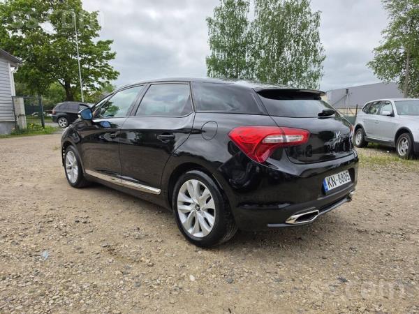 Melns Citroen DS 2012 Rēzekne, ar dzinēja tilpumu 2.00 L un nobraukumu 0 tūkst. km par 5350 €, foto 5 vietnē AUTOMOTO.COM.LV