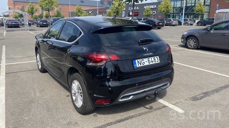Melns Citroen DS 2012 Rīga, ar dzinēja tilpumu 1.60 L un nobraukumu 203 tūkst. km par 5000 €, foto 4 vietnē AUTOMOTO.COM.LV