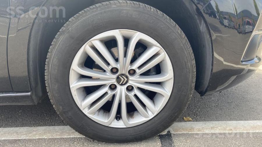 Melns Citroen DS 2012 Rīga, ar dzinēja tilpumu 1.60 L un nobraukumu 203 tūkst. km par 5000 €, foto 6 vietnē AUTOMOTO.COM.LV