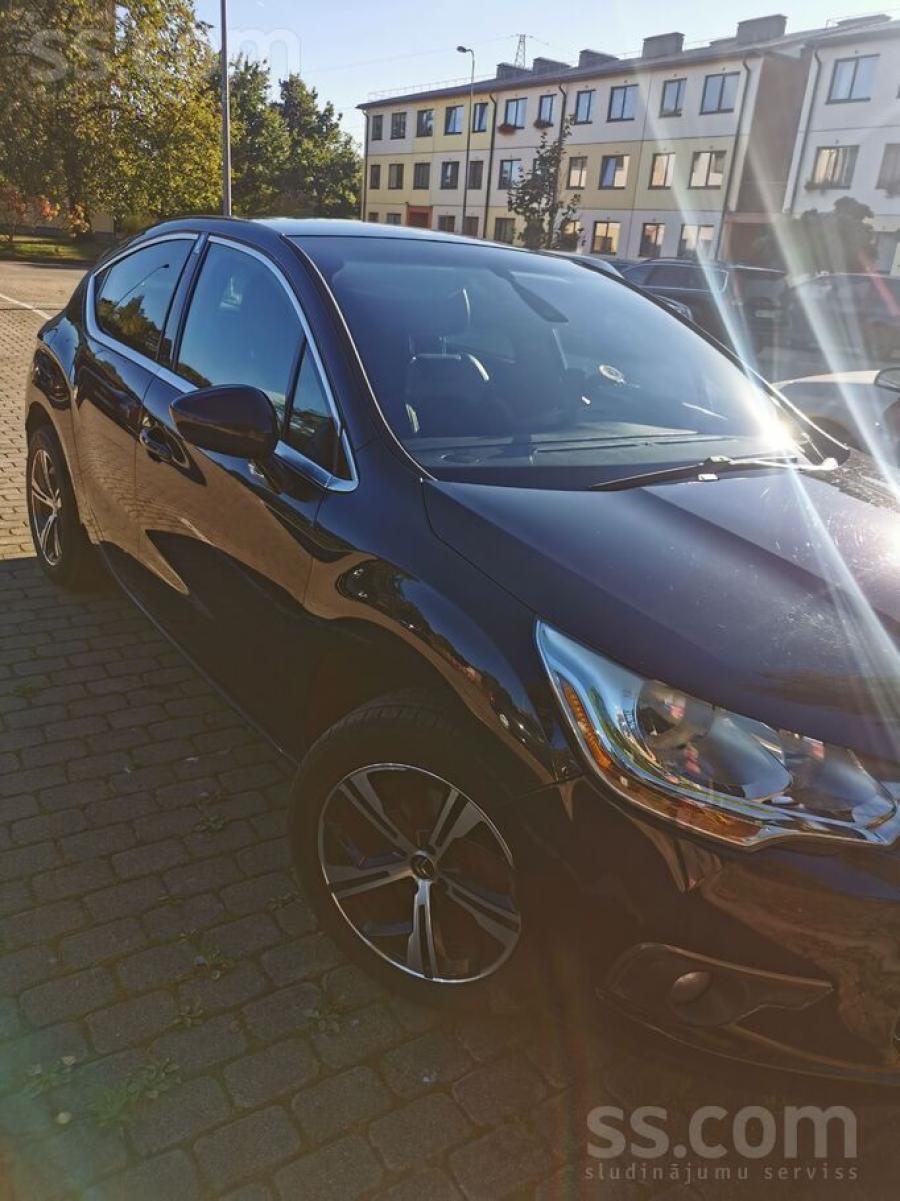 Melns Citroen DS 2012 Jūrmala, ar dzinēja tilpumu 2.00 L un nobraukumu 306 tūkst. km par 5500 €, foto 6 vietnē AUTOMOTO.COM.LV