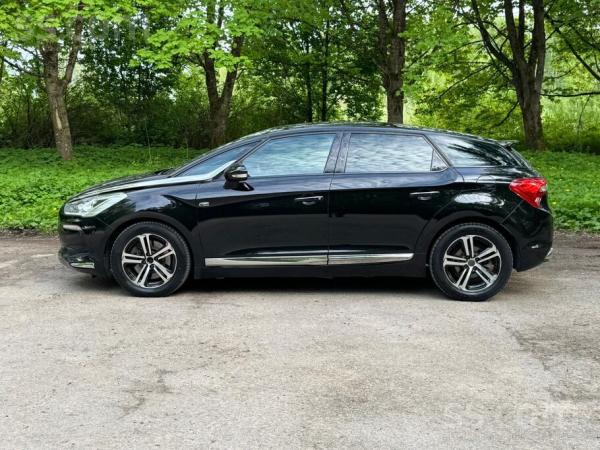 Melns Citroen DS 2013 Rīga, ar dzinēja tilpumu 2.00 L un nobraukumu 0 tūkst. km par 6899 €, foto 2 vietnē AUTOMOTO.COM.LV