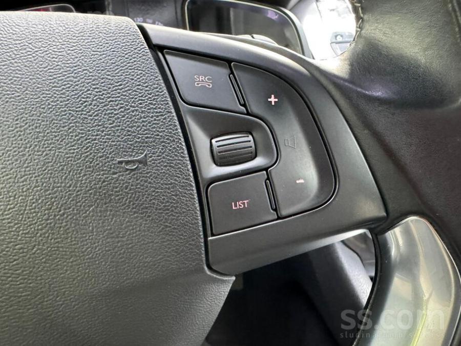 Melns Citroen DS 2013 Rīga, ar dzinēja tilpumu 2.00 L un nobraukumu 0 tūkst. km par 6899 €, foto 15 vietnē AUTOMOTO.COM.LV