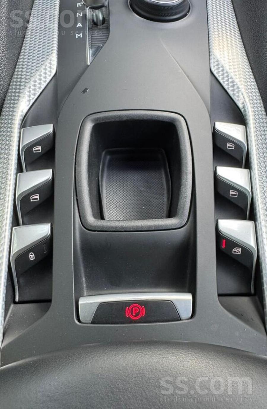 Melns Citroen DS 2013 Rīga, ar dzinēja tilpumu 2.00 L un nobraukumu 0 tūkst. km par 6899 €, foto 26 vietnē AUTOMOTO.COM.LV