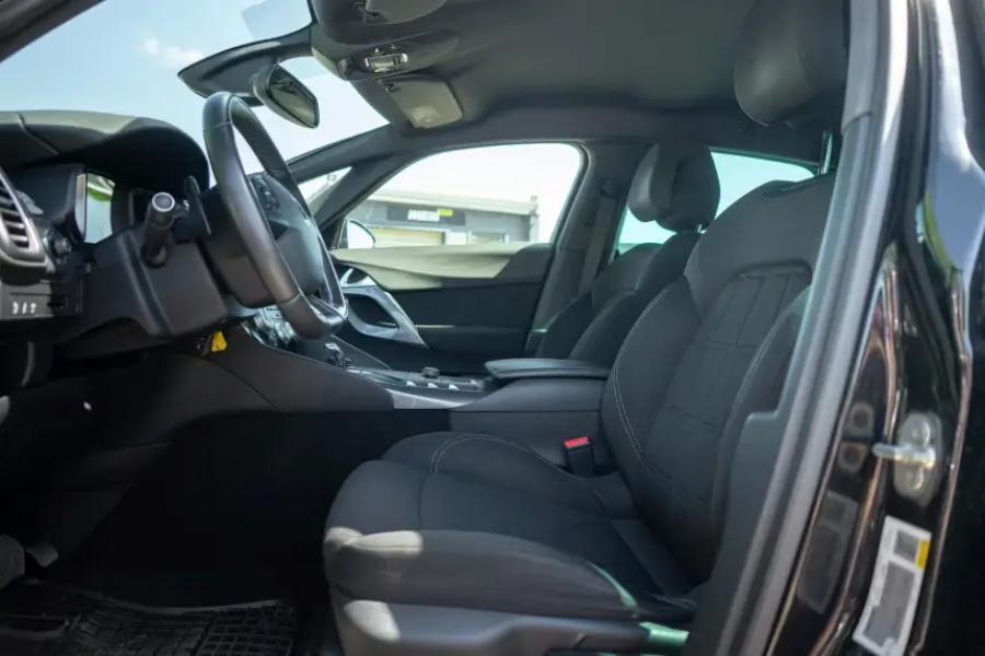 Melns Citroen DS 2013 Liepāja, ar dzinēja tilpumu 2.00 L un nobraukumu 198 tūkst. km par 8000 €, foto 11 vietnē AUTOMOTO.COM.LV