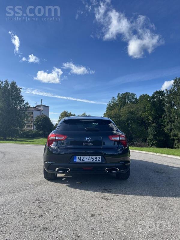 Black Citroen DS 2013 in Madona, with an engine capacity of 2.00 L and mileage of 271 thousand km for 5800 €, photo 7 on AUTOMOTO.COM.LV