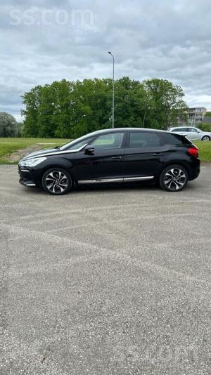 Melns Citroen DS 2014 Jēkabpils, ar dzinēja tilpumu 2.00 L un nobraukumu 206 tūkst. km par 6800 €, foto 4 vietnē AUTOMOTO.COM.LV