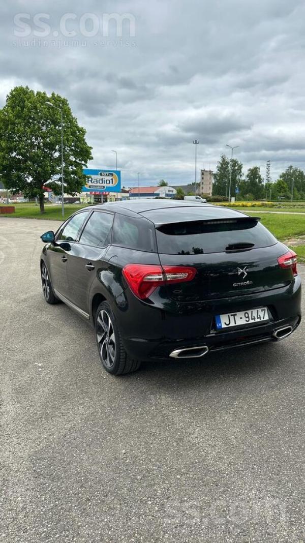 Melns Citroen DS 2014 Jēkabpils, ar dzinēja tilpumu 2.00 L un nobraukumu 206 tūkst. km par 6800 €, foto 6 vietnē AUTOMOTO.COM.LV