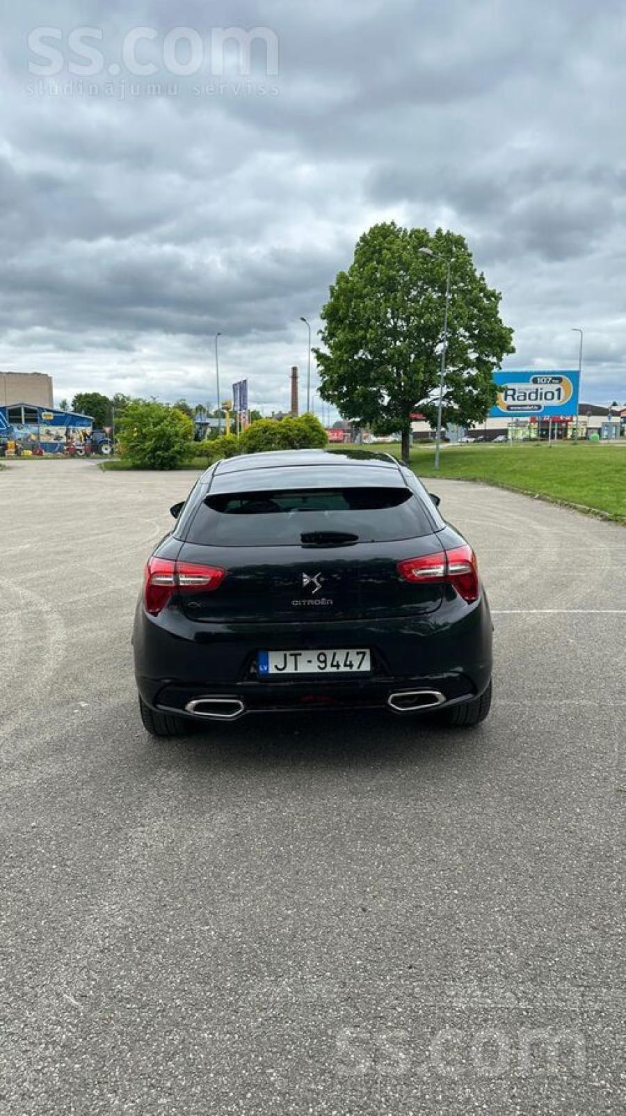 Melns Citroen DS 2014 Jēkabpils, ar dzinēja tilpumu 2.00 L un nobraukumu 206 tūkst. km par 6800 €, foto 7 vietnē AUTOMOTO.COM.LV